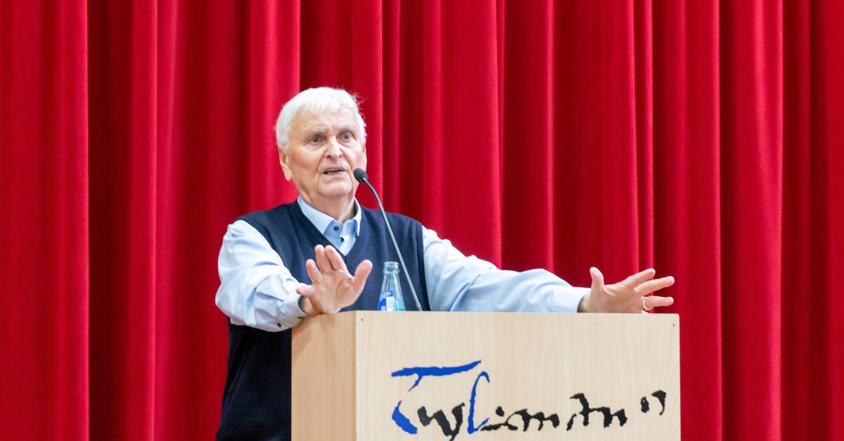 Theo Zwanziger: Vom Bolzplatz zum DFB-Präsidenten